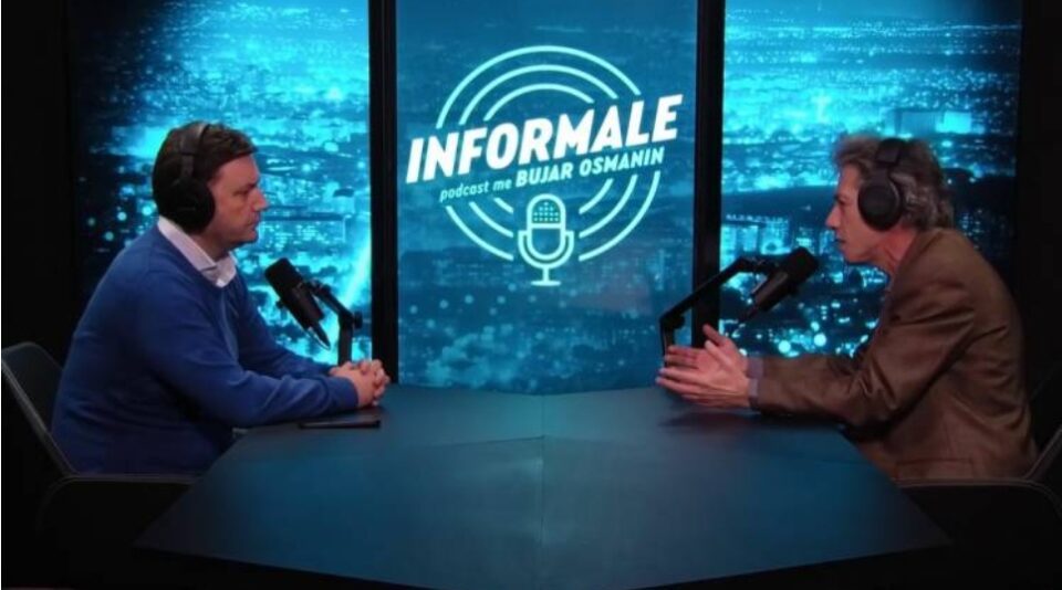 Podkast INFORMALE: Si t’u ndihmohet familjeve me fëmijë autik? (VIDEO ...