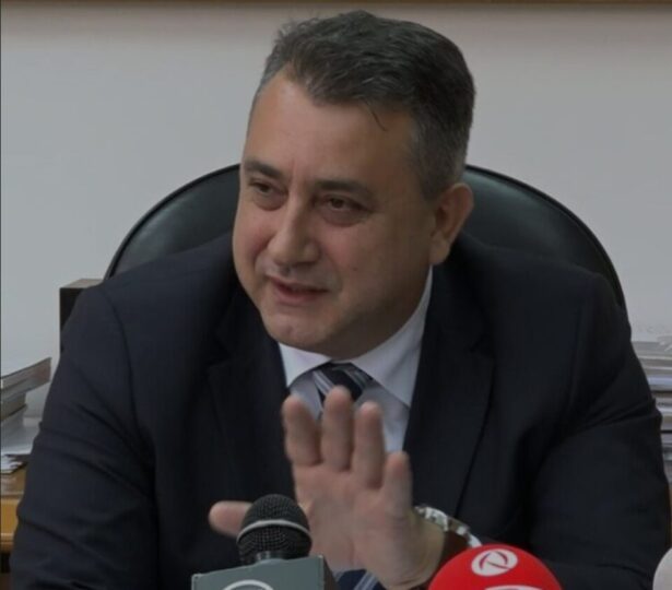Rustemi del me fakte për NP “Rrugët Shtetërore”: “Ndërtuam rreth 700 ...
